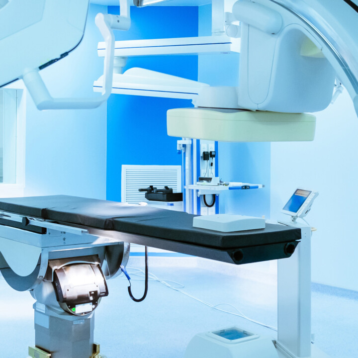 Medical technology | Deburring | Chamfering | Countersinking | HEULE ...